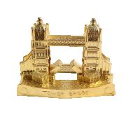 China Semi Automatic Machine British Architectural Ornaments London Bridge Zinc Alloy Souvenir Spin Casting Equipment for sale