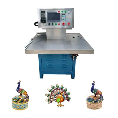 China Metal Fully Automatic Centrifugal Casting Machine for Magnesium-Zinc Alloy Peacock-Themed Decorative Jewelry Boxes for sale