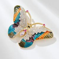 China Fashion Butterfly Brooch Produced by Semi-Automatic Centrifugal Casting Equipment for sale