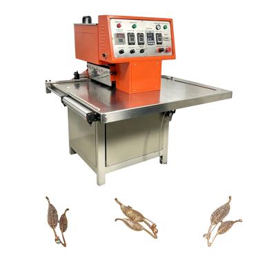 China Fully Automatic Vacuum Centrifugal Casting Machine for Zinc Alloy Brooches and Clothing Accessories for sale