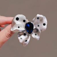 China Spin Casting Zinc Alloy Metal Butterfly Fashion Brooch Pin Centrifugal Casting Equipment for sale