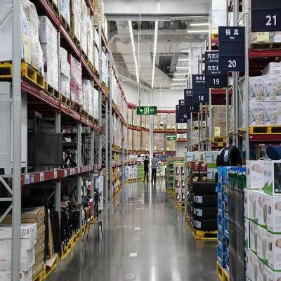 China 8 Ton Capacity Heavy Duty Pallet Racking System SGS Certified Industrial Shelving for sale