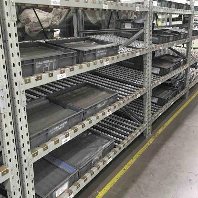 China Gravity Flow Racking System 1800mm Height Roller Shelving for Warehouse Storage for sale