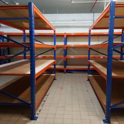 China Q235B Heavy Duty Racking 3000KG Industrial Pallet Racking for sale