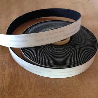 China Customized Nylon Heavy Duty Velcro Tape Fastener Adhesive 2.2lbs per Square Inch for sale