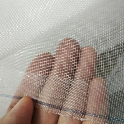 China HDPE Insect Net 50x25 Mesh 1-4m Wide Weather Resistant Crop Protection Netting for sale