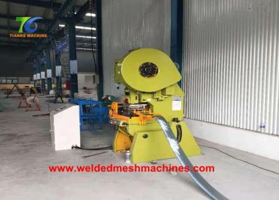 China Stainless Steel Plate BTO22 Razor Barbed Wire Machine 0.5mm Thickness 280m/H for sale