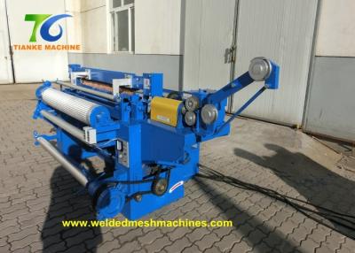 China Electric Steel 0.6mm Gi Weld Mesh Making Machine For Roll Fence for sale