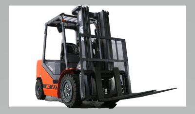 China Automatic 2.5T Low Profile Pallet Truck Forklift With C490 Engine Custom for sale