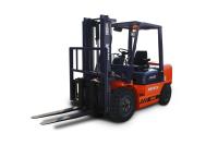 China Vmax 4.5t Diesel Engine Forklift Truck Warehouse Lifting Equipment 4500kg for sale