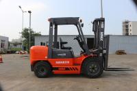 China Material Handling 3 Stage 6m Diesel Operated Forklift for sale