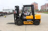 China Manual Transmission 6000mm Diesel Operated Forklift for sale