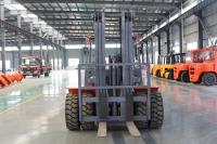 China 5000kg Load Capacity Diesel Powered Forklift 6000mm Max Lifting Height for sale