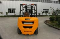China Load Capacity 4500kgs Industrial Lift Truck 1070mm Fork Length Optional Color for sale