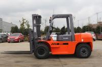 China Compact Structure Diesel Powered Forklift 1220mm Fork Length High Capacity for sale