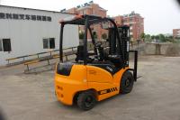 China 2 Ton Four Wheel Electric Forklift Heavy Duty Warehouse Stacker Forklift for sale