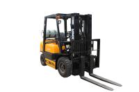 China Four Wheel Counterbalance Gas Forklift Truck With Side Shifter Customized for sale