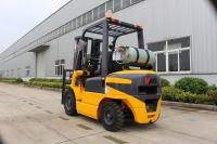 China Industrial Warehouse 3t Lpg Dual Fuel Forklift Trucks With Nissan K25 Gas Engine for sale