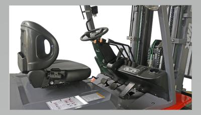 China Diesel Stand Up Automated Forklift Trucks 4 Ton With C490 Engine For Warehouse for sale
