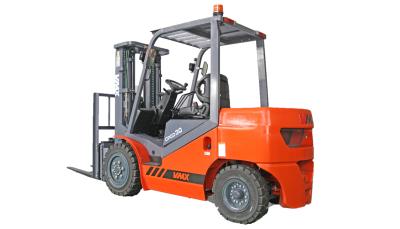China Electric Counterbalance Forklift Truck With Isuzu Engine / 1070mm Fork for sale