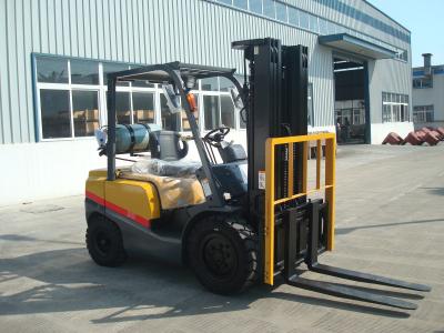 China 2.5 ton LPG forklift 2.5 ton duel fuel forklift with nissan K25 engine for sale