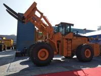 China Chinese 32ton wheel loader 36ton diesel forklift with Cumins engine for sale for sale