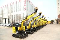 China Green Machine Small Crawler Excavator 360 Degree Rotate Compact Mini Digger for sale