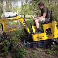 China Maximum Excavation Depth 1700mm Mini Crawler Excavator With Diesel Engine for sale
