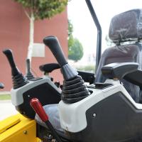 China Maximum Excavation Depth 2200mm Mini Excavator 1800kg Small Digging Machine for sale