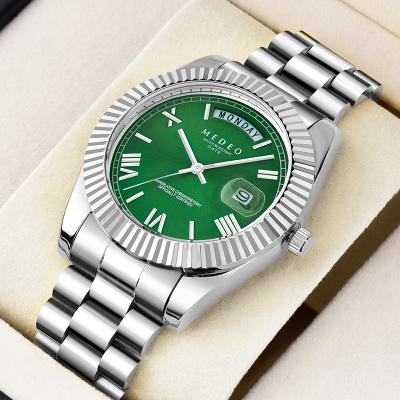 China Silver Quartz Men’s Watch with Gold Case – Waterproof Stainless Steel OEM Supplier for sale