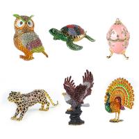 China 3D Dimensional Creative Metal Knick Knacks Zinc Alloy Owl Ornaments Desktop for sale