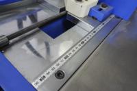 China HX460BCRTM Double Heads Round Corne Machine Fast and Efficient Semi-Auto Postpress with Motor PL for Manufacturing for sale