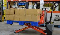 China Electric Scissor Pallet Lifter 1500kg Capacity 750mm Lift Height Maintenance Free Battery for sale