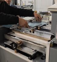 China Semi-Auto Cover Casing In Machine 380V 1.5kw Automatic Case Feeder Precise Alignment Creasing for sale