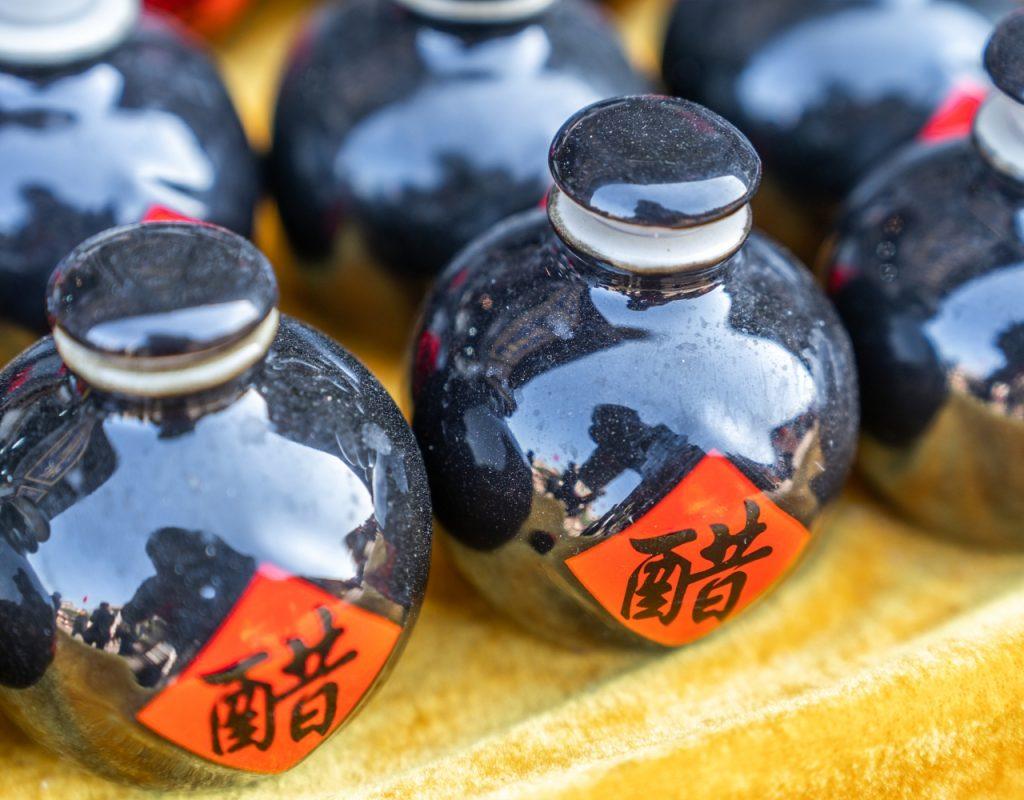 vinegar;bio-hazaradous waste disposal