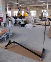 China Z Base Industrial Pipe Clothing Rack Retail Clothing Display Fixtures Long Lasting for sale