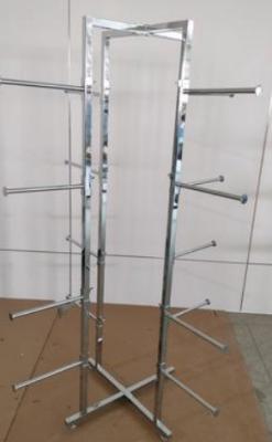 China Easy Assembly 4 Arm Clothing Rack 4 Way Apparel Rack Amazing Design for sale