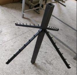 China AT-0226 Shopfitting Accessories Four Arms Handbag Rack Stand With Adjustable Height for sale