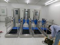 China Single Lane Footwear Sole Cleaning Machine , Sole Sanitising Machine For 2 Persons for sale