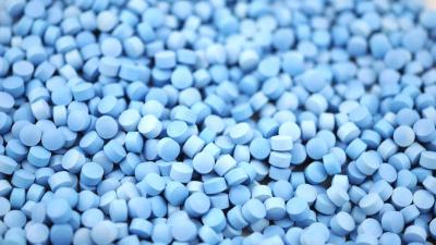 China Shock Resistance Thermoplastic Polyether Ester Elastomer K211 For Seal Strip Or Tube Band for sale