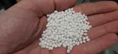 China Eco Friendly TPE Granules For Wheel Thermoplastic Elastomer Hardness 60 - 80A for sale