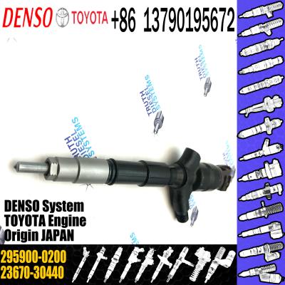 China Fuel Injector 23670-30440 23670-39435 295900-0250 295900-0200 For Toyota Hiace Dyna 1kd Ftv Euro 5 for sale