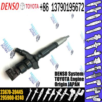 China Common rail injector 295900-0190 295900-0240 fuel injector 23670-30170 23670-39445 for Toyota for sale