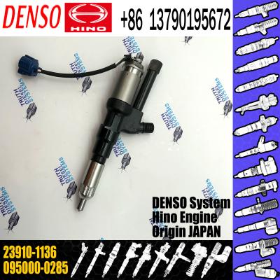 China Fuel Injector 095000-0285 Common Rail Fuel Injector 23910-1136 23910-1135 For HINO for sale