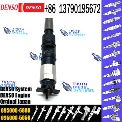 China Diesel Common Rail Fuel Injector 095000-8810 RE532216 DZ100218 Auto Parts Injector Sprayer 095000-8810 for sale