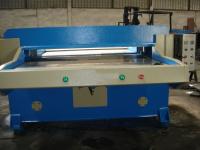 China Pearl Cotton Packaging Hydraulic Die Cutting Machine Double Oil Cylinder for sale