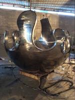 China 304 / 316 Stainless Steel Outdoor Sculpture Mirror Polished Metal Contemporary Sculpture for sale