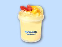 China Creamy Mango Infused Frozen Yogurt Franchise Yogurt Fruit Cup With Seasonal Fruits for sale