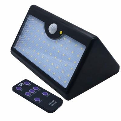 China Intelligent Light Control Outdoor 5W 650lm Die-Cast Aluminum All in One LED Solar Wall Light Solar Garden Light with PIR Sensor for sale