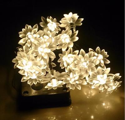 China Holiday Decorative Solar String Light with Lotus Design and Solar Power for Outdoor for sale